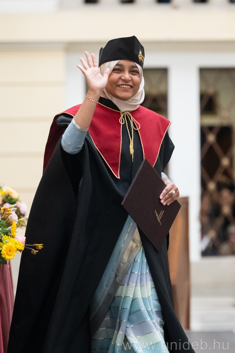 The University of Debrecen awarded more than 200 science and ...