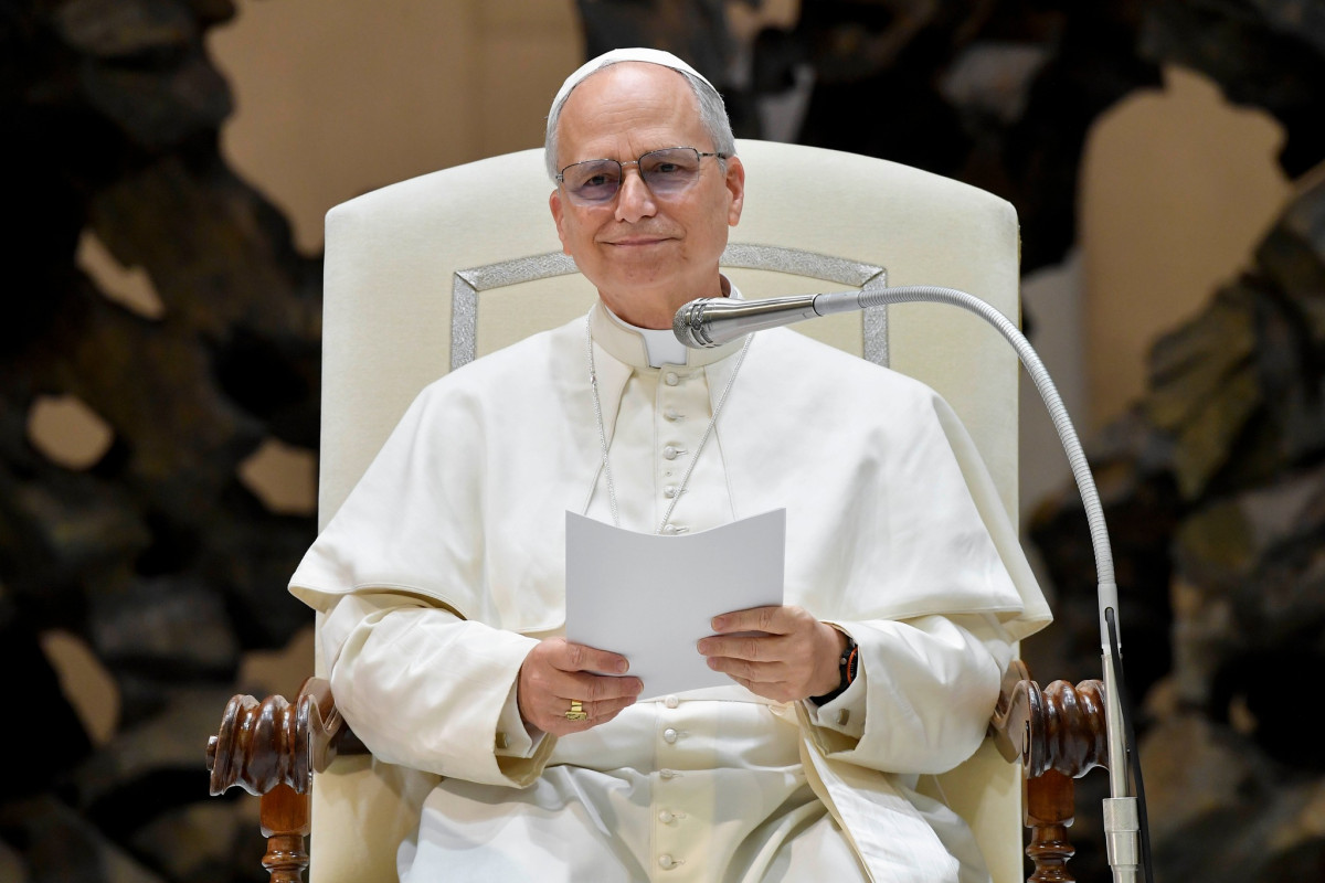 Pope Leo XIV speaks of the ashes of a world in flames