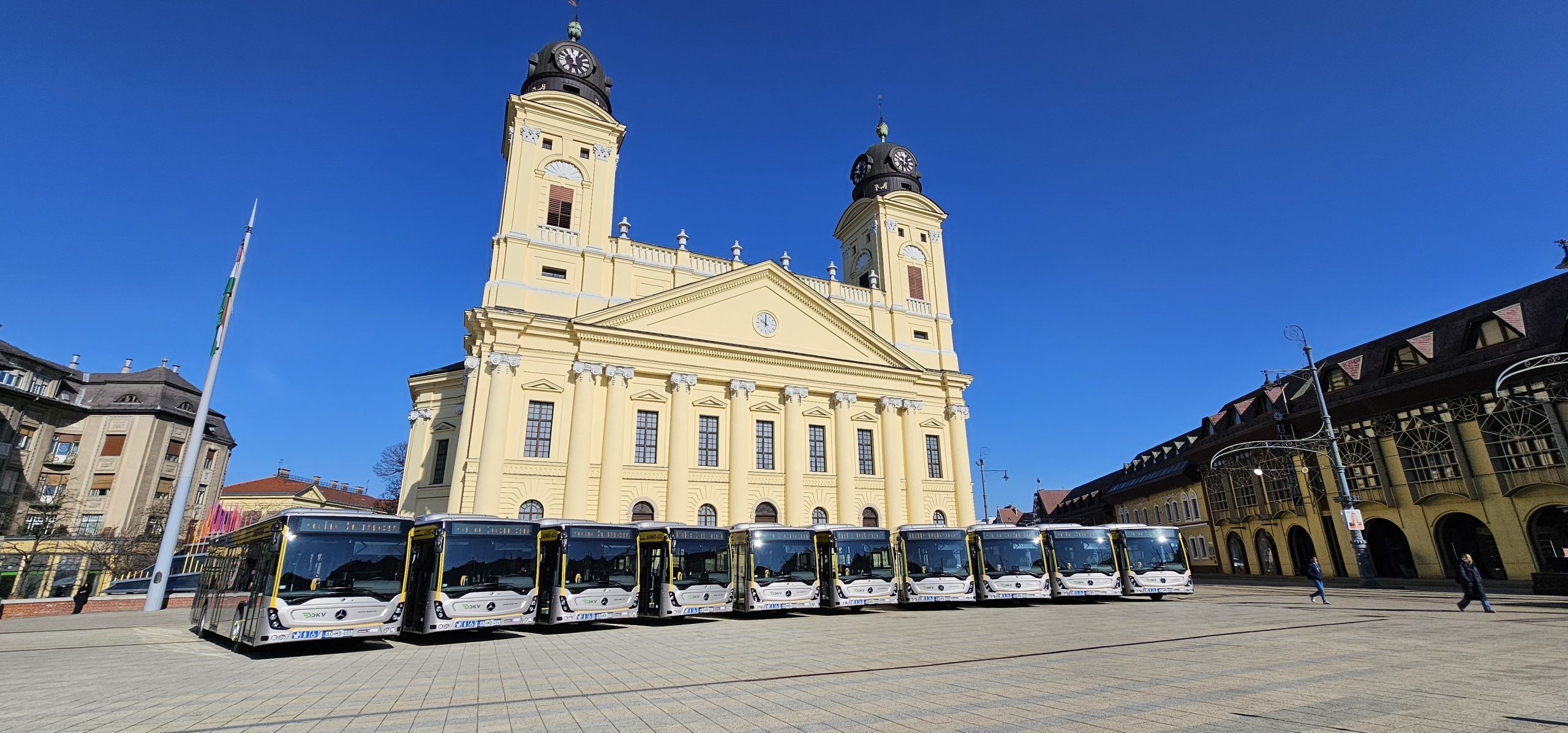Debrecen introduces 10 new modern Mercedes-Benz buses to its fleet