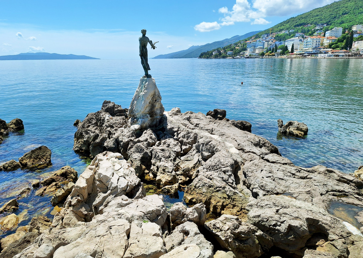 Strong pre-season boosts Croatia tourism, but summer demand shows signs ...