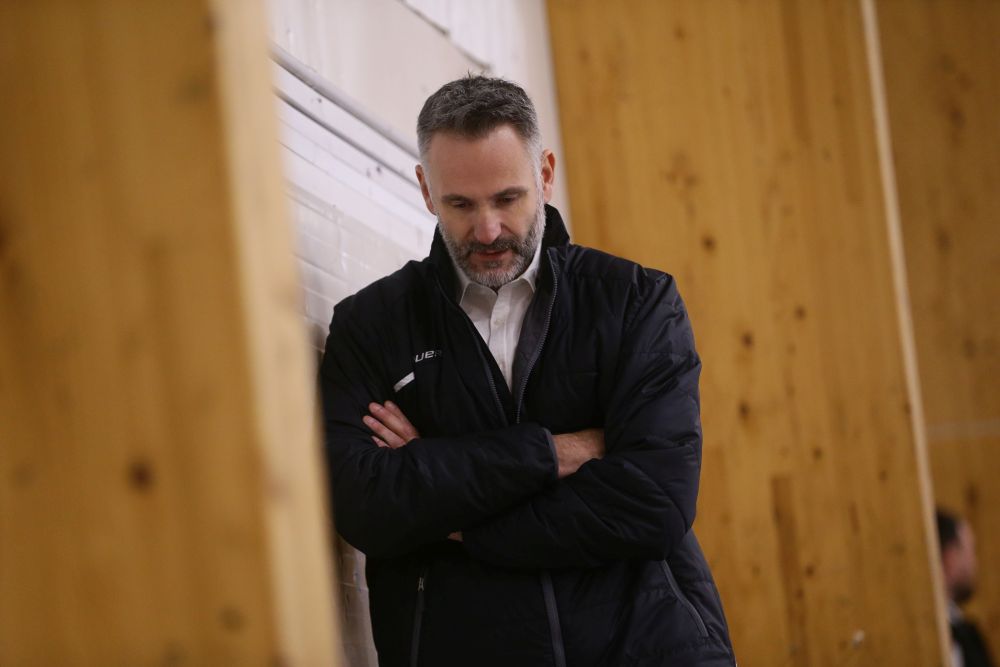 Hockey: DEAC head coach leaves